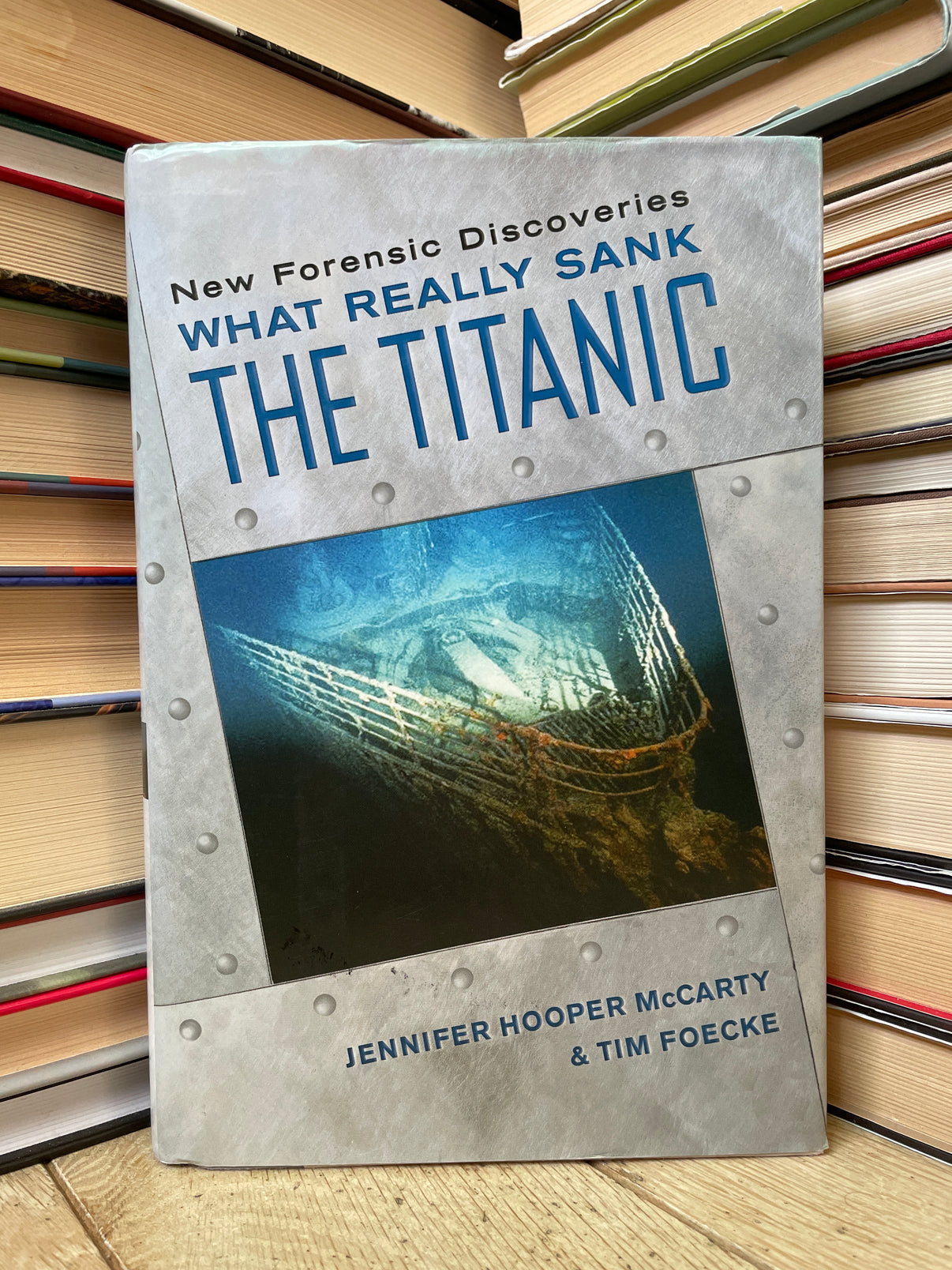 Jennifer Hooper McCarty - What Really Sank The Titanic – LIBRIS